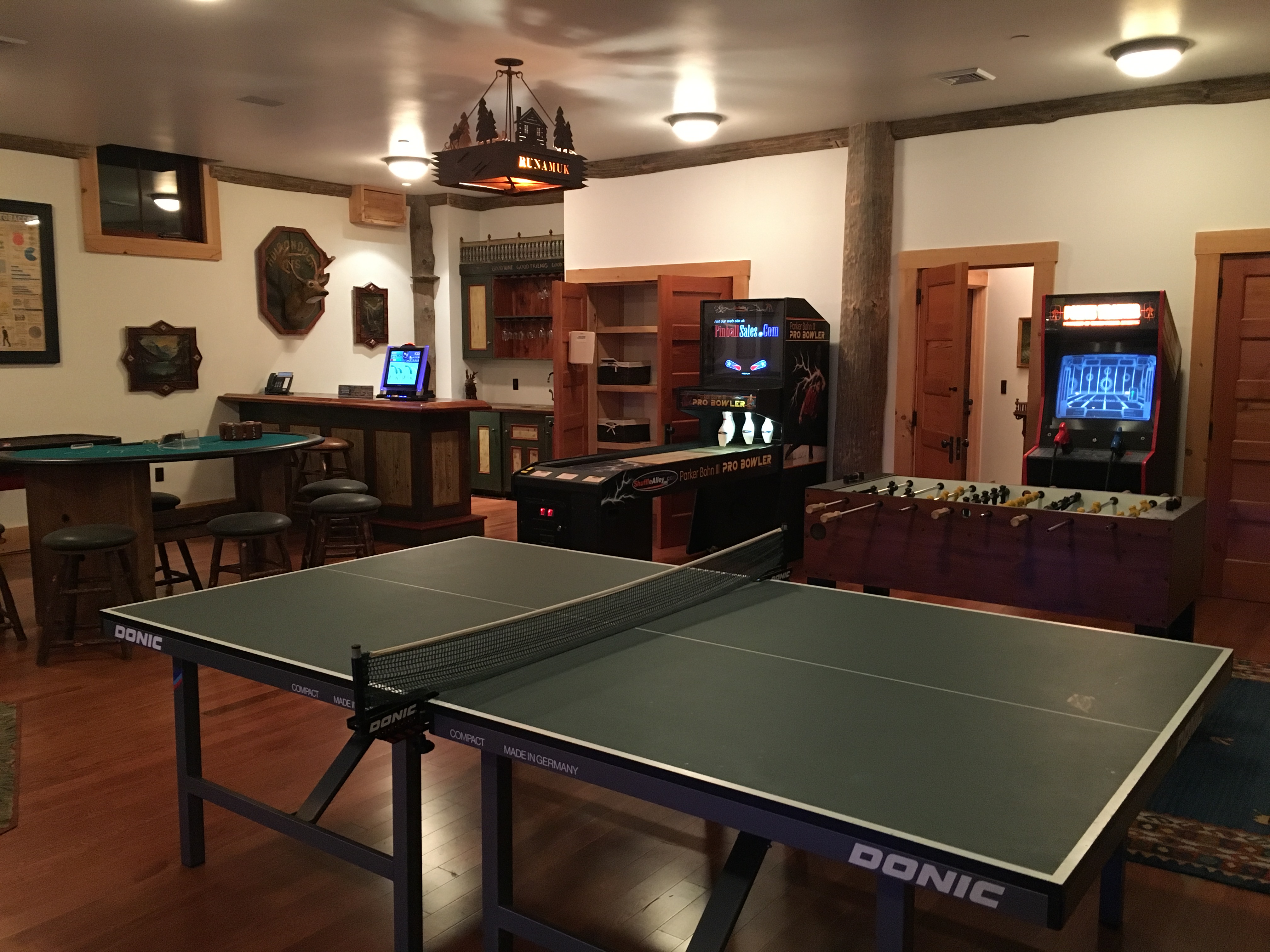 arcade-customer-game-room-2 | Arcade Specialties Game Rentals